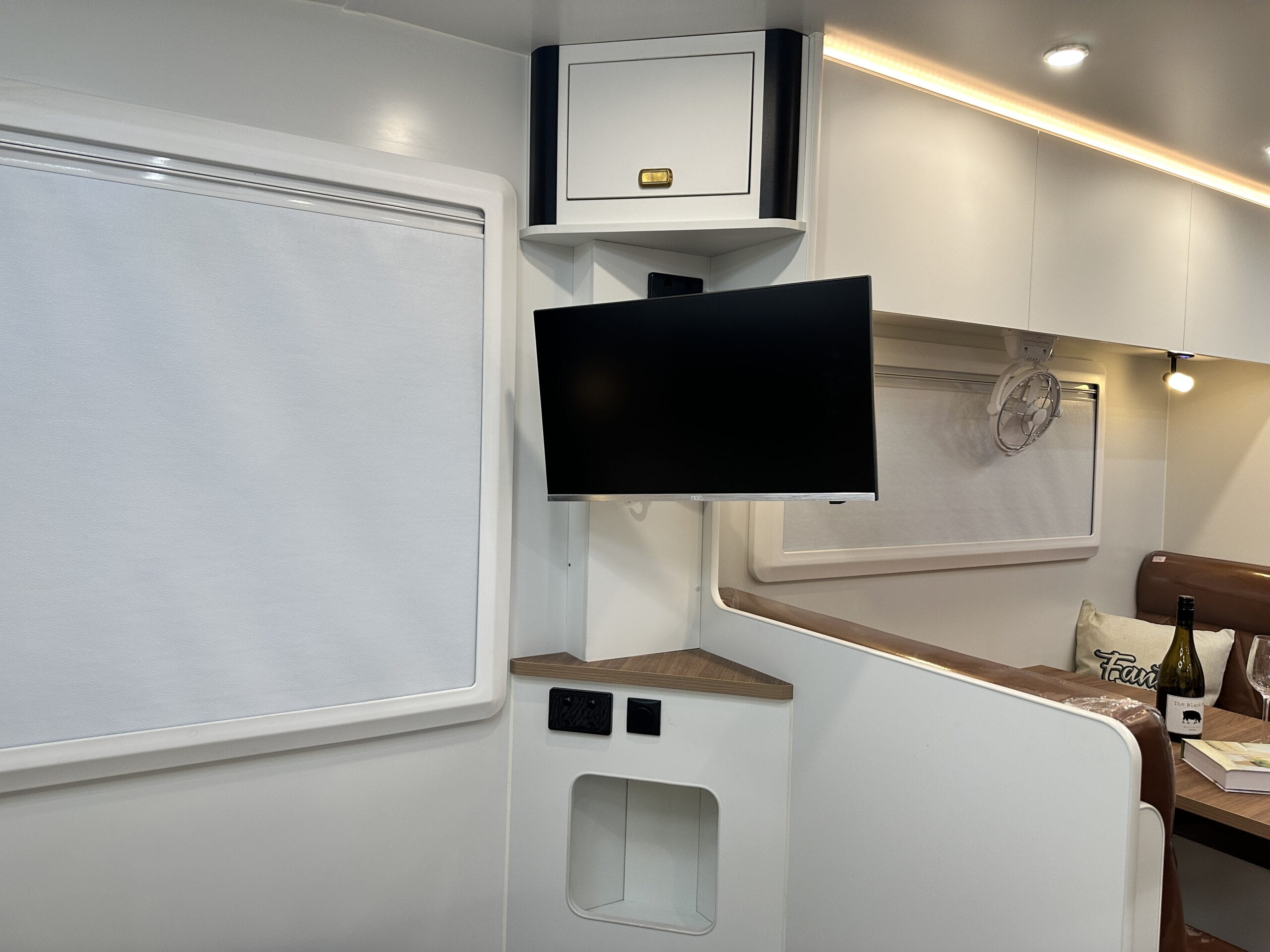 19ft Caravan For Sale | Fantasy Caravan Skyline 19