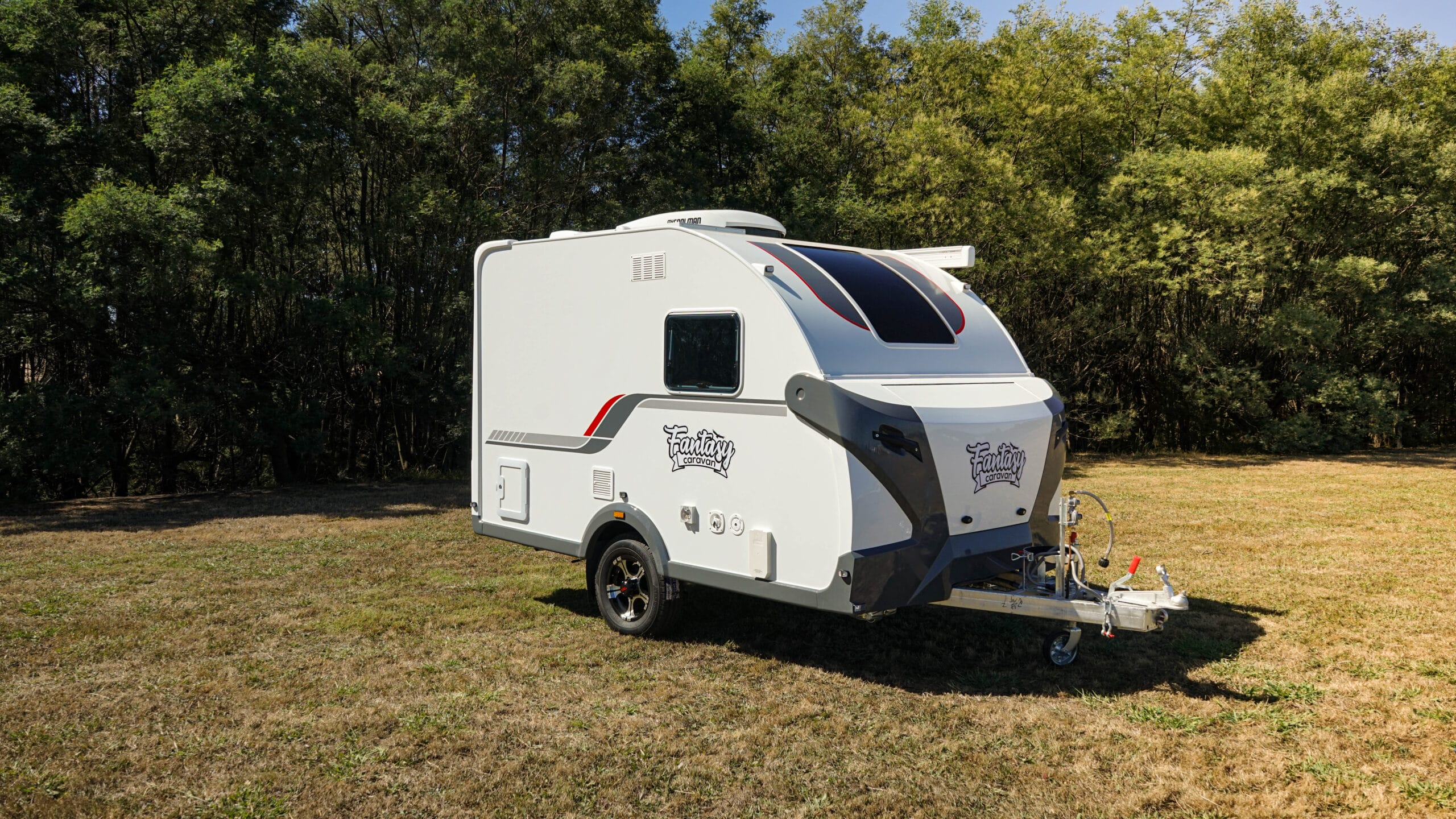 10ft Small Caravan with Ensuite | Fantasy Caravan Mystic 10